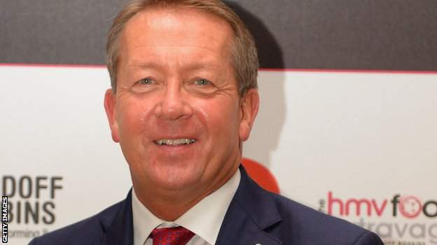 Alan Curbishley: Ex-West Ham & Charlton boss joins Fulham - BBC Sport