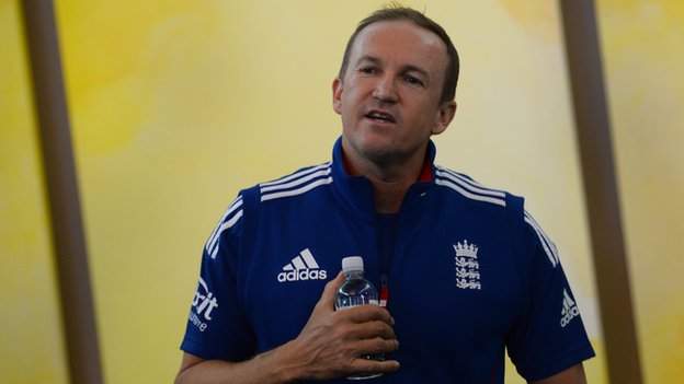 ECB chief David Collier backs Andy Flower to continue - BBC Sport