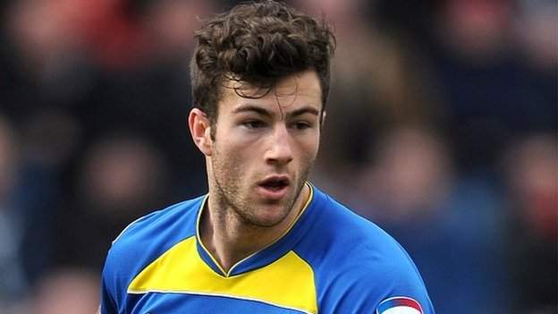 Jonathan Meades: Oxford defender hopes to help with promotion push ...