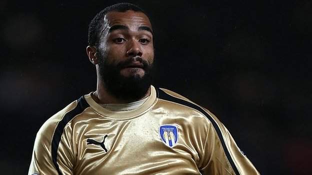 Colchester United: Dominic Vose given extended deal - BBC Sport