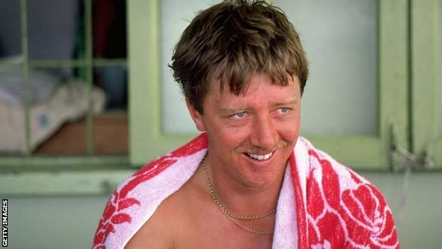 Graham Stevenson: Former Yorkshire and England player dies - BBC Sport