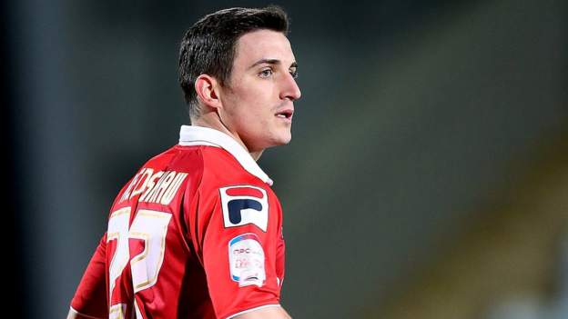 Jack Redshaw: Morecambe striker signs new two-year contract - BBC Sport