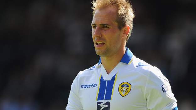 Luke Varney: Blackburn Rovers sign Leeds United striker on loan - BBC Sport