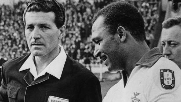 Mario Coluna: Mozambique and Portugal mourn Benfica legend - BBC Sport