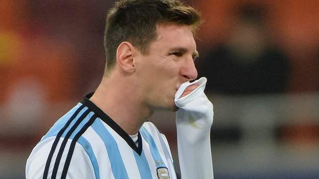 Lionel Messi sees specialists after vomiting during games - BBC Sport