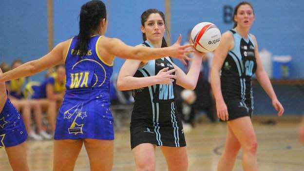 Netball Superleague: Surrey Storm overcome Team Bath - BBC Sport