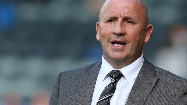 Southport sign Emmanuel Monthe & Steven Boothman on loan - BBC Sport