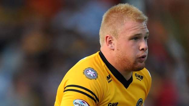 Castleford Tigers: Oliver Holmes signs contract extension - BBC Sport