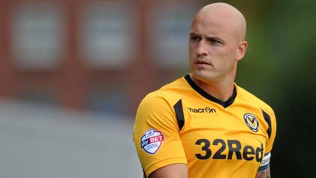 Newport County: Defender David Pipe released by Exiles - BBC Sport