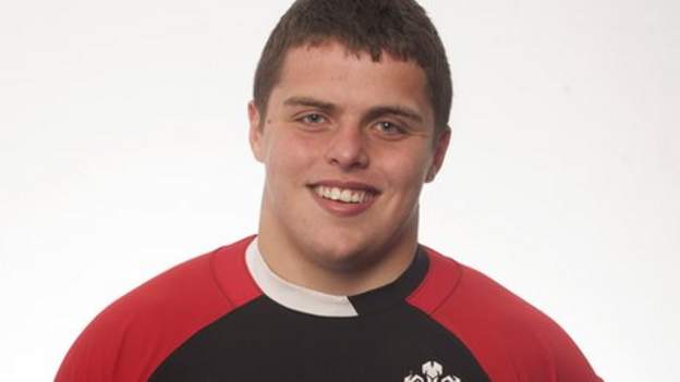 Ospreys hand Wales Under-20s prop Nicky Smith three-year deal - BBC Sport