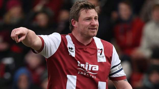 Cheltenham Town: Steve Elliott one of four offered new deal - BBC Sport