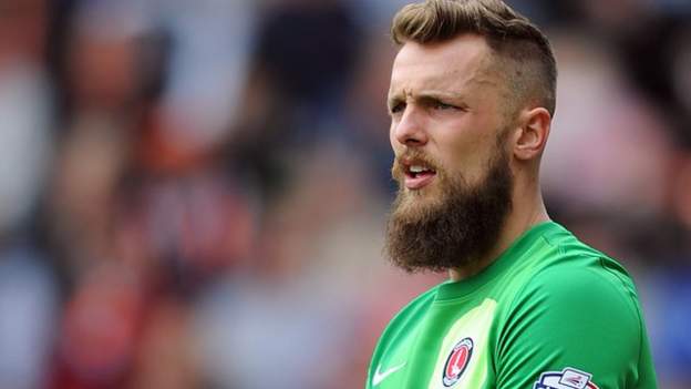 Ben Hamer: Leicester City sign Charlton Athletic goalkeeper - BBC Sport