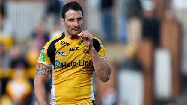 Lee Gilmour: Wakefield sign Castleford second-row on loan - BBC Sport