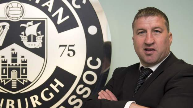 Paul Kane leads campaign to oust Hibs chairman Petrie - BBC Sport