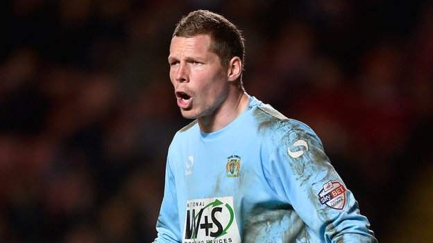 Cambridge United sign goalkeeper Chris Dunn from Yeovil - BBC Sport