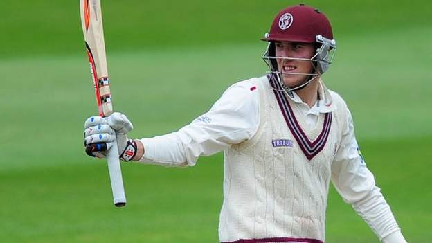 Somerset v Lancashire: Craig Overton unlucky to miss century - BBC Sport