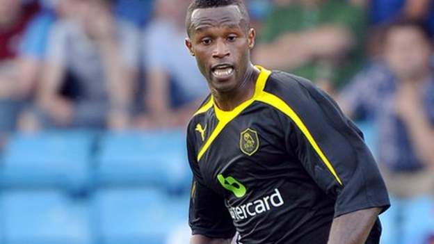 Sheffield Wednesday midfielder Jose Semedo signs new deal - BBC Sport