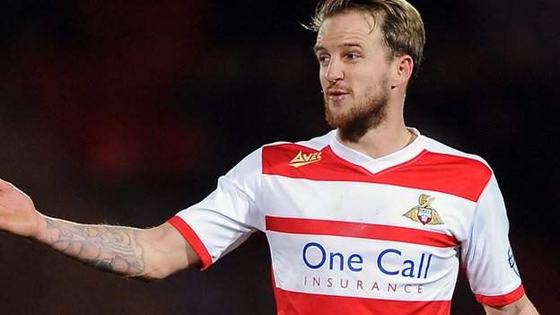 James Coppinger: Doncaster Rovers stalwart signs new contract - BBC Sport