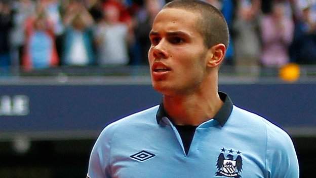 Jack Rodwell: Man City midfielder completes Sunderland move - BBC Sport