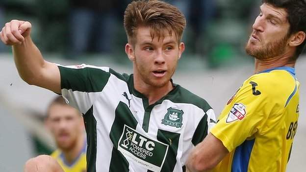 Tyler Harvey: Truro City sign forward after Wrexham departure - BBC Sport