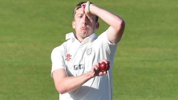 Peter Chase debut haul impresses Durham coach Jon Lewis - BBC Sport