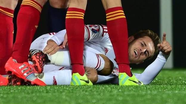 Aaron Ramsey: Arsenal midfielder eases injury fears after Wales win ...