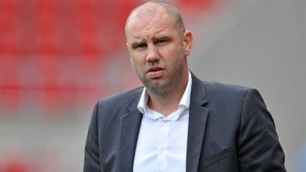 Bob Peeters: Hard work behind Charlton Athletic start - BBC Sport