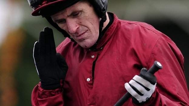 AP McCoy injury: Champion jockey will miss Cheltenham racing - BBC Sport