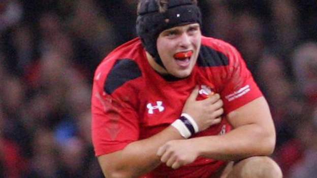 Nicky Smith: Wales and Ospreys prop out injured for four months - BBC Sport