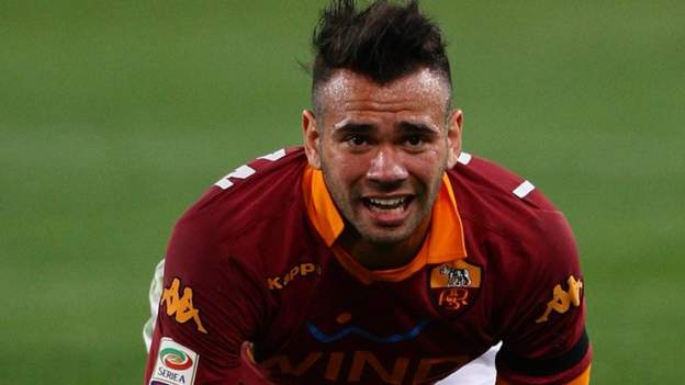 Leandro Castan: Roma defender undergoes brain surgery - BBC Sport