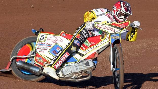 Speedway: Swindon Robins re-sign Nick Morris for 2015 - BBC Sport
