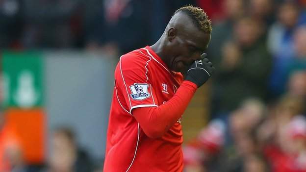 Mario Balotelli pleaded 'naivety' over Super Mario post - BBC Sport