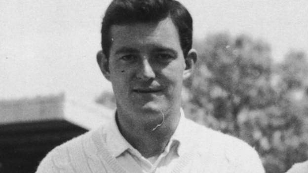 Geoff Pullar: Former England cricketer dies - BBC Sport