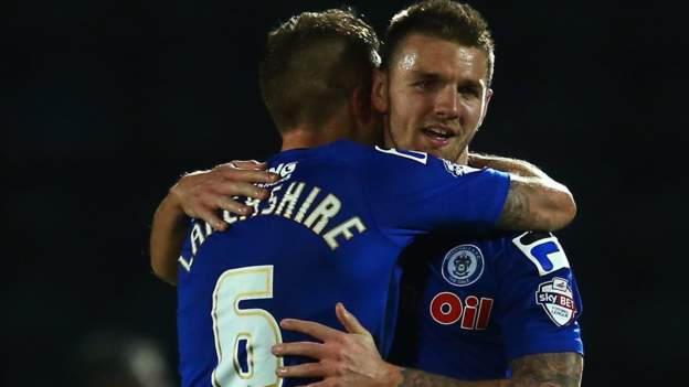 Rochdale: Chris Beech likens youngsters to 'Class of '92' - BBC Sport