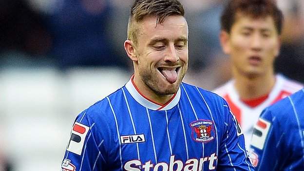 Matty Robson: Gateshead sign Carlisle United defender on loan - BBC Sport