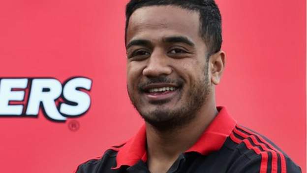 Cardiff Blues sign Samoa centre Rey Lee-Lo from Hurricanes - BBC Sport