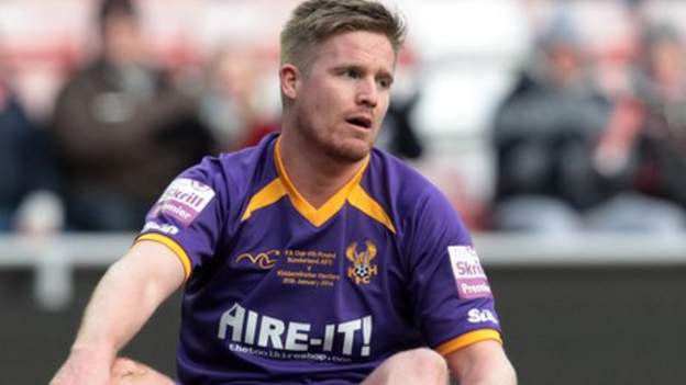 Michael Gash: Barnet sign former Kidderminster striker - BBC Sport