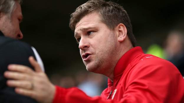 Karl Robinson claims 'referee decisions against MK Dons' - BBC Sport
