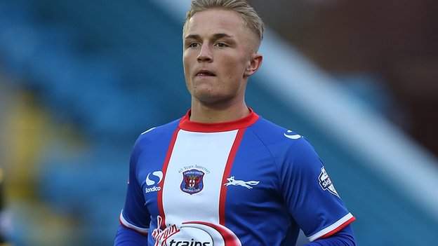 Carlisle give Kyle Dempsey new deal and reject Brad Potts bid - BBC Sport