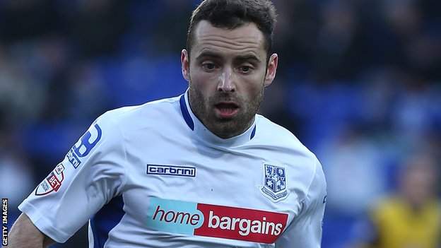 Tranmere Rovers 2-1 Shrewsbury Town - BBC Sport