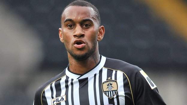 Danny Haynes joins Cheltenham Town on two-month deal - BBC Sport