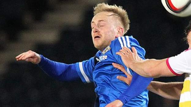 Ben Reeves withdraws from NI squad for Euro 2016 qualifier - BBC Sport