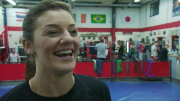 Saintfield woman Leah McCourt wins European MMA gold medal - BBC Sport