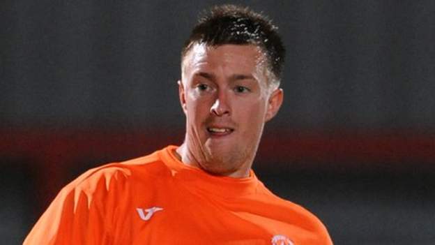 Torquay United: Martin Rice and Aaron Downes amongst leavers - BBC Sport