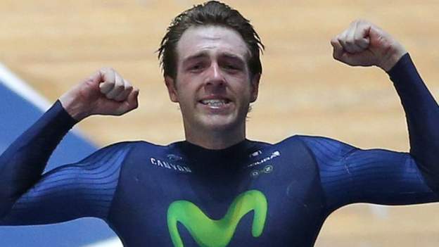 Alex Dowsett sets new hour record at Manchester Velodrome - BBC Sport