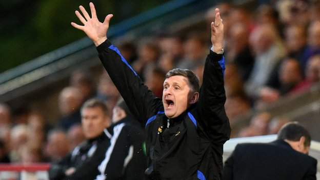 Montrose: Paul Hegarty wins April manager award - BBC Sport