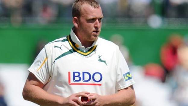 Luke Fletcher: Surrey sign Nottinghamshire bowler on loan - BBC Sport