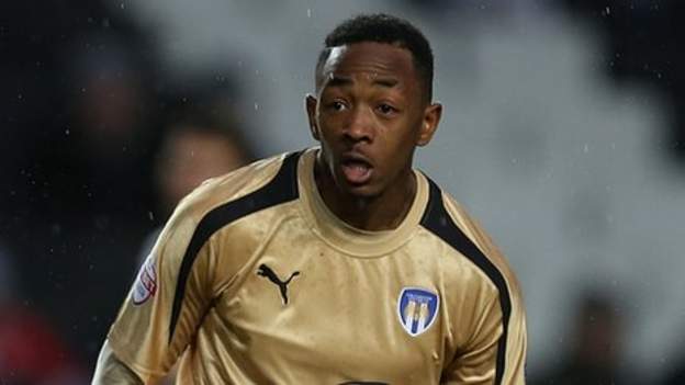 Colchester United: Former Arsenal winger Sanchez Watt released - BBC Sport