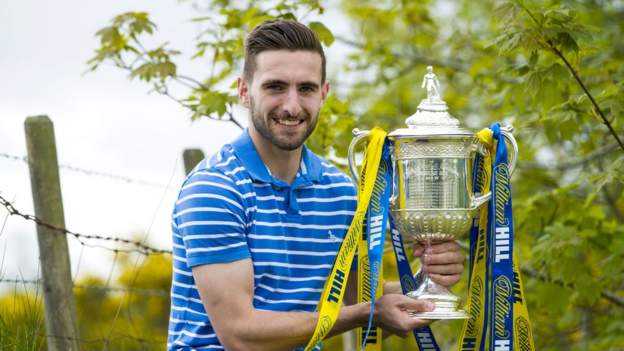 Scottish Cup final: Graeme Shinnie aims to bow out a Cup winner - BBC Sport