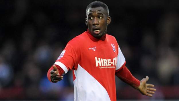 Amari Morgan-Smith: Striker signs for Cheltenham Town - BBC Sport